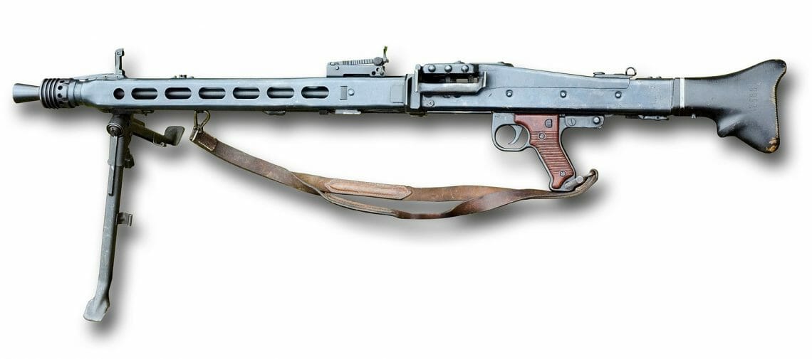 Kodėl MG 42 kulkosvaidis turėjo tokį keistą vamzdžio antgalį? | Apkasai.lt